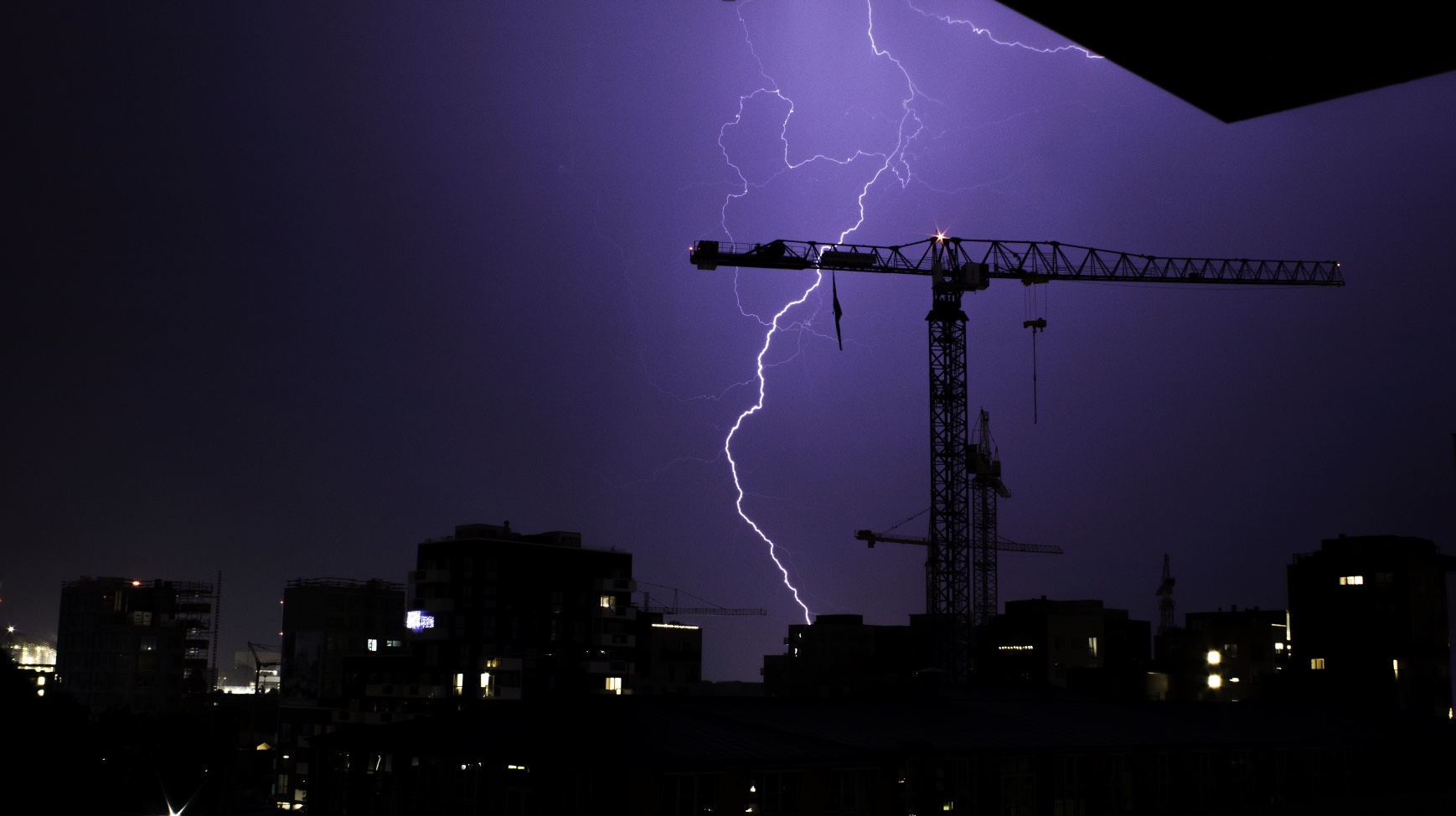 ⚡Lightning 101: Separating Fact from Fiction and Its Impact on Businesses